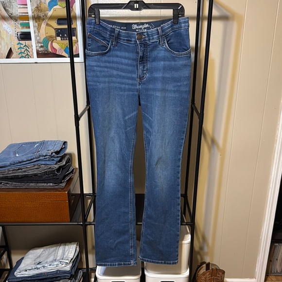 Wrangler | Jeans | Classic Wrangler Willow Ultimate Riding Jeans | Poshmark